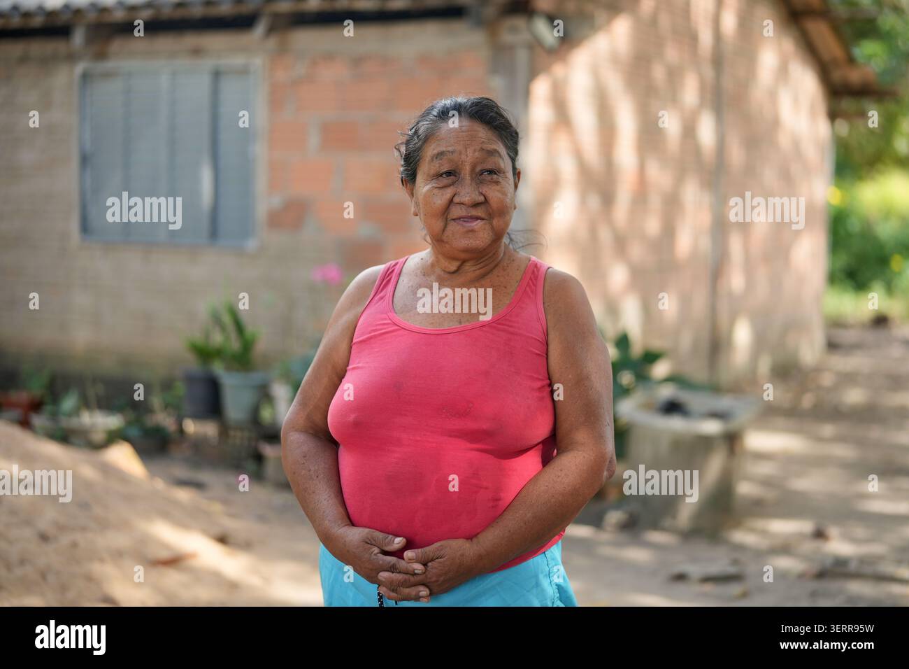 Lucirene Javae, the eldest Indigenous woman in Boa Esperanca community ...
