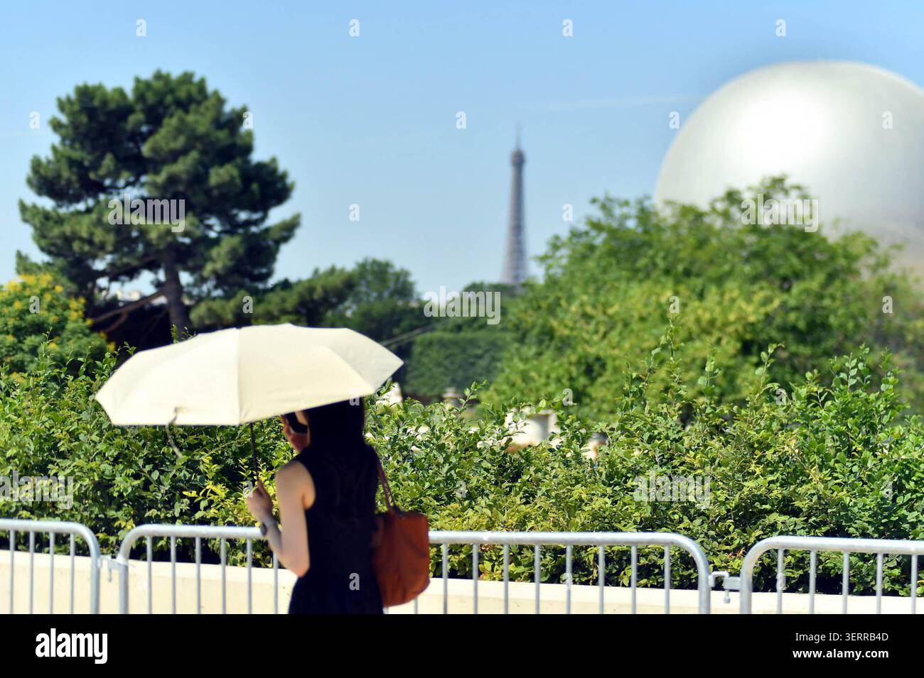 Illustrations of the summer return of the Paris 2024 Olympic cauldron ...