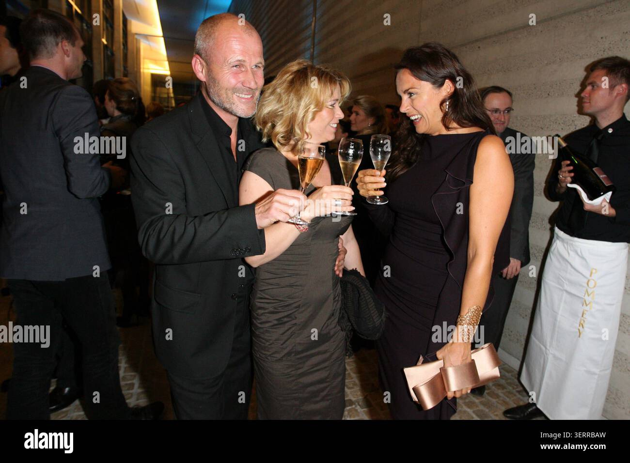Tina Ruland m mit Freund Claus G. Oldoerp und Anna von Griesheim - 175 ...