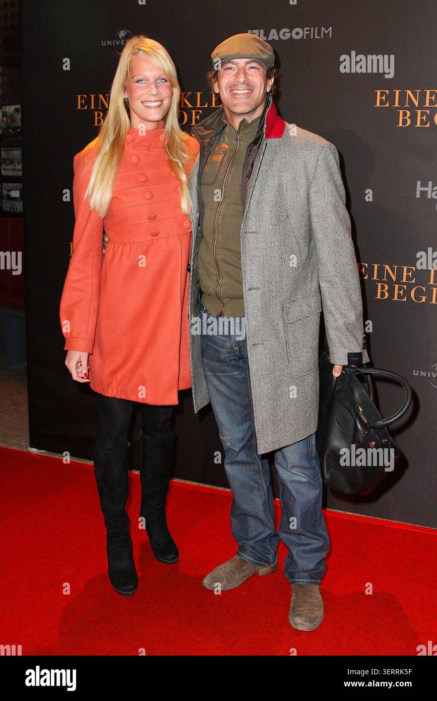 Gedeon Burkhard r mit Freundin Annika Bormann - Eine Dunkle Begierde A ...
