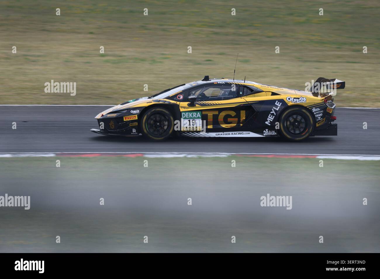 Mirko Bortolotti (I/TGI Team by GRT, #19), Lamborghini Temerario GT3 ...