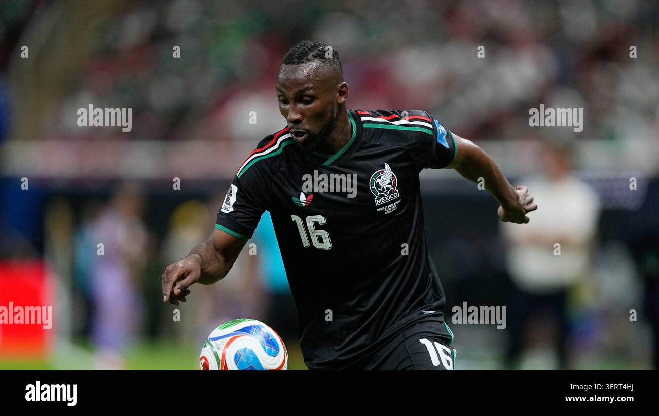 Mexico's Julian Quinones (16) controls the ball during the World Cup ...