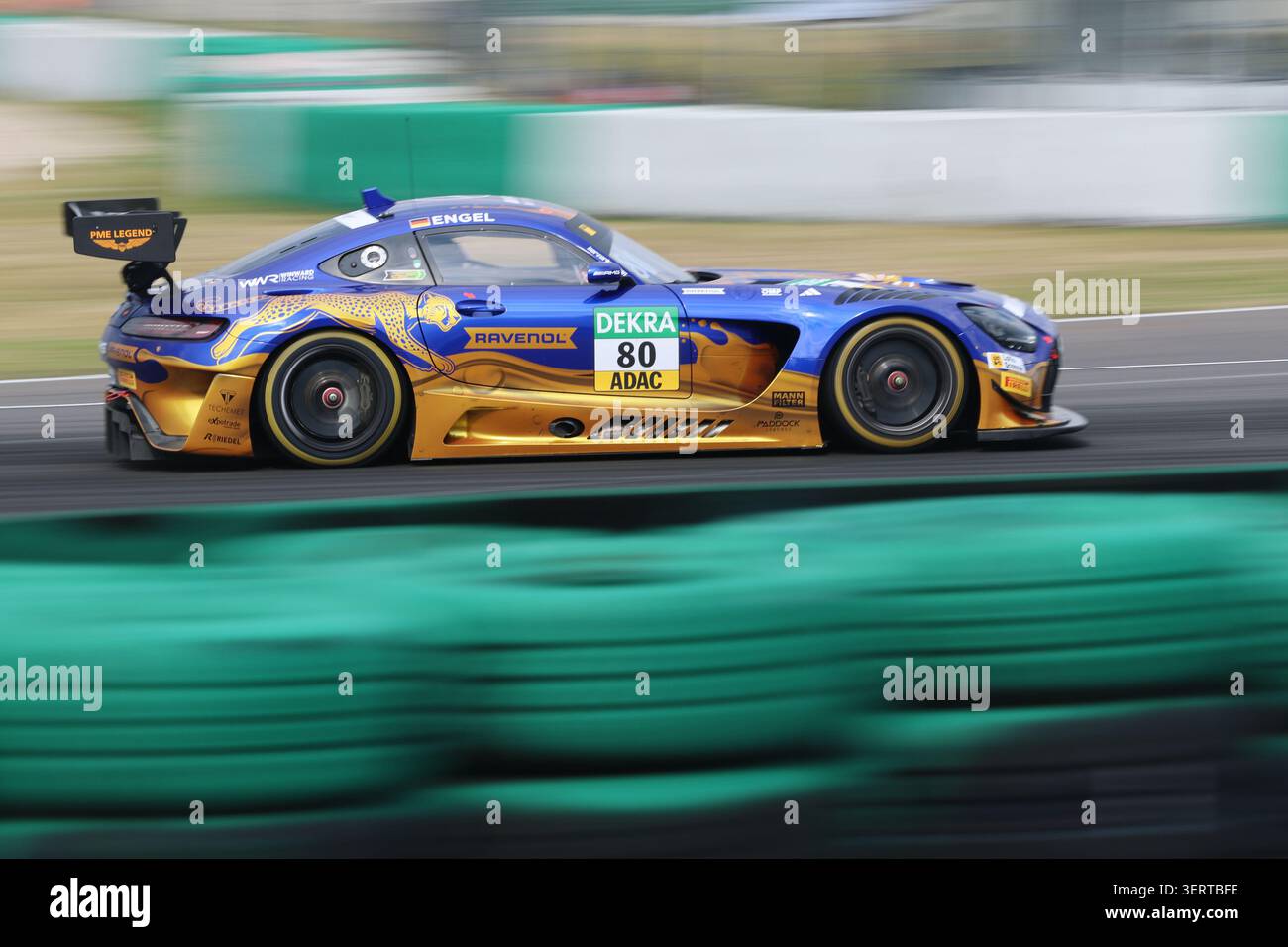 Maro Engel (D/Mercedes-AMG Team Ravenol, #80), Mercedes-AMG GT3, DTM ...