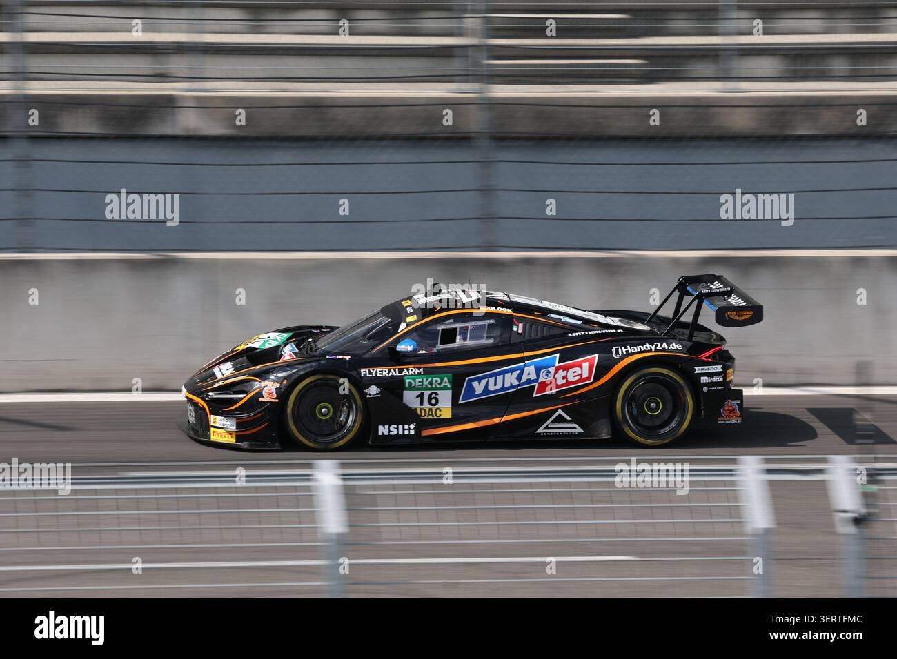 Timo Glock (D/Dörr Motorsport, #16), McLaren 720S GT3 Evo, DTM (German ...