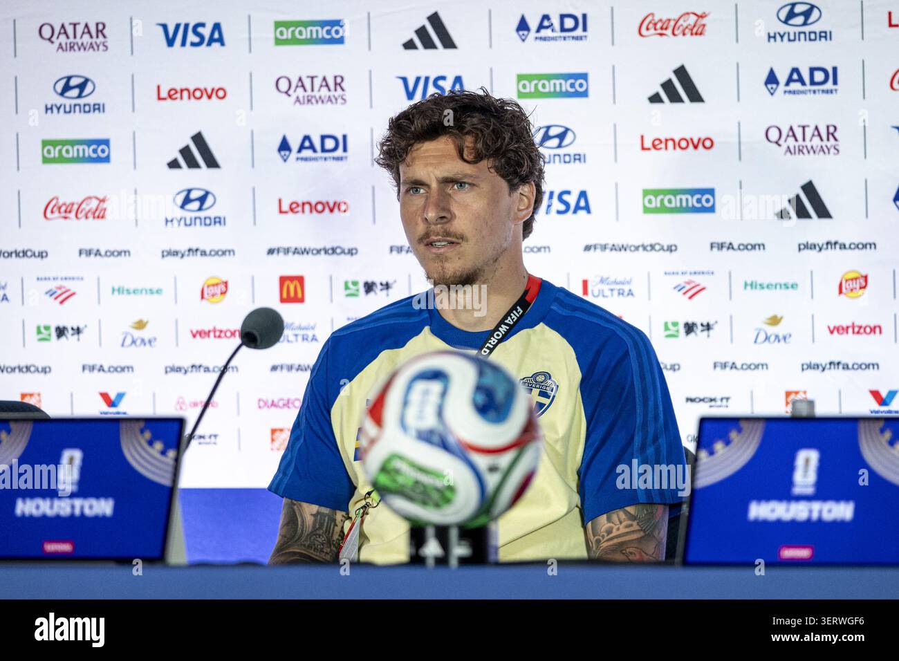 Victor Nilsson Lindelöf of Sweden talks to the media during Sweden ...