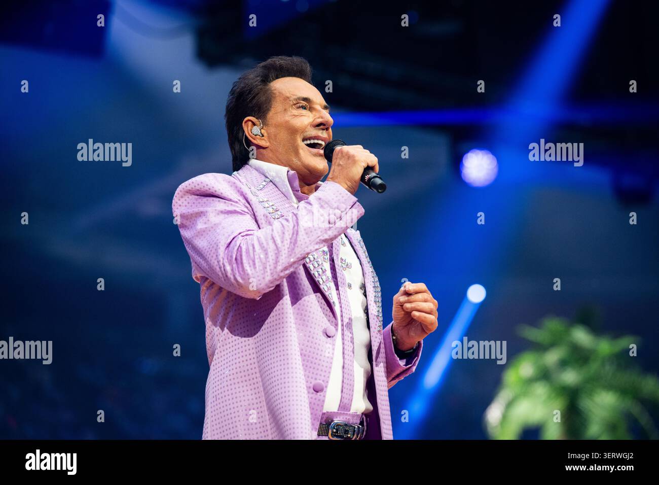 AMSTERDAM - Gerard Joling during the summer edition of the Toppers in ...