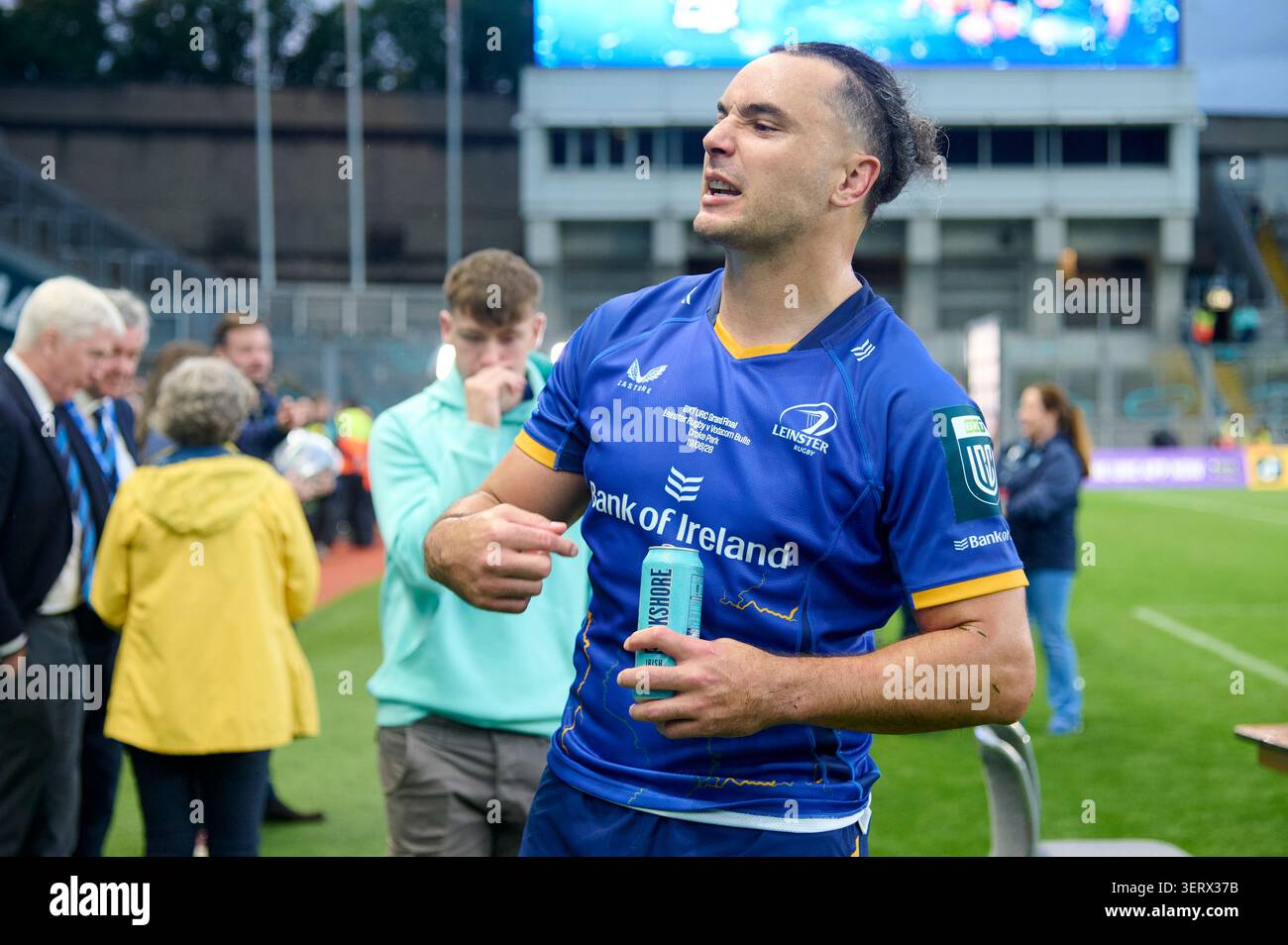 James Lowe of Leinster celebrates during the BKT United Rugby ...