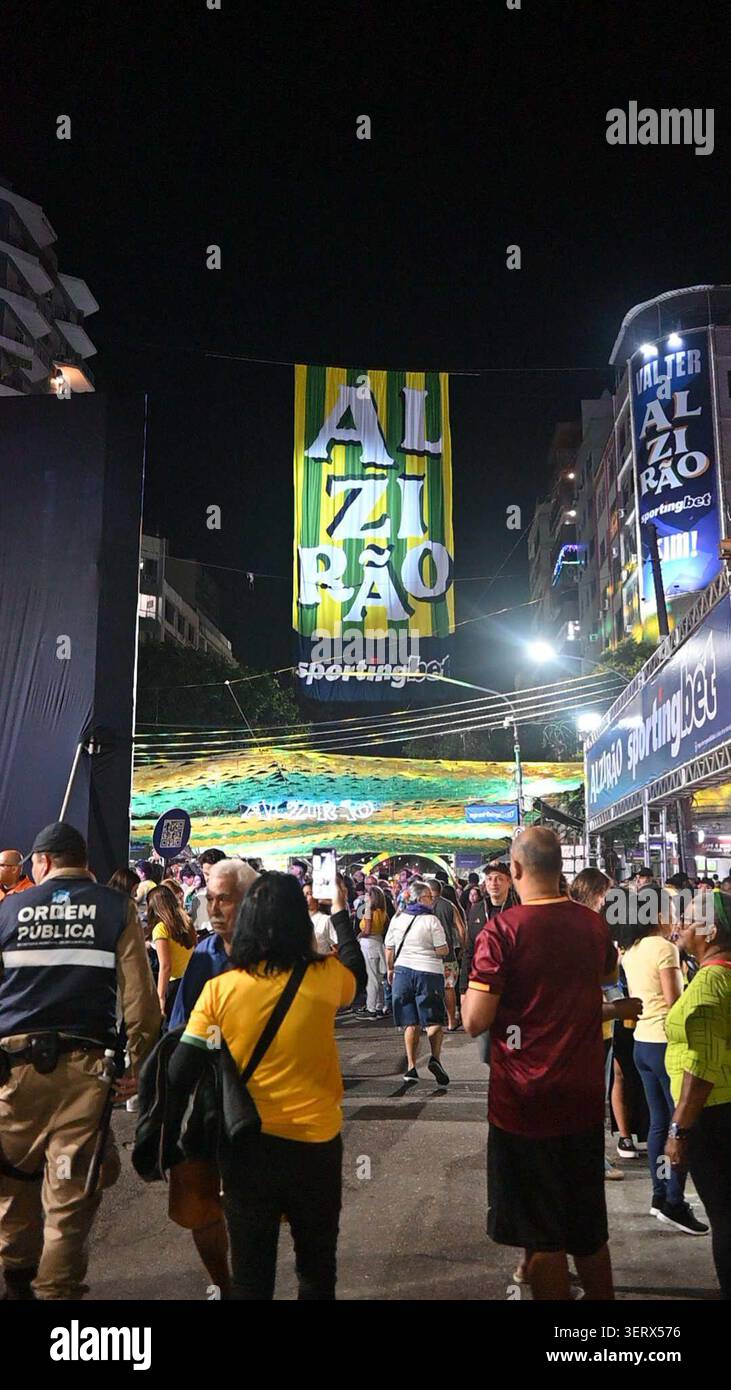 RIO DE JANEIRO, RJ - 19.06.2026: TORCEDORES BRASILEIROS NO ALZIRãO ...