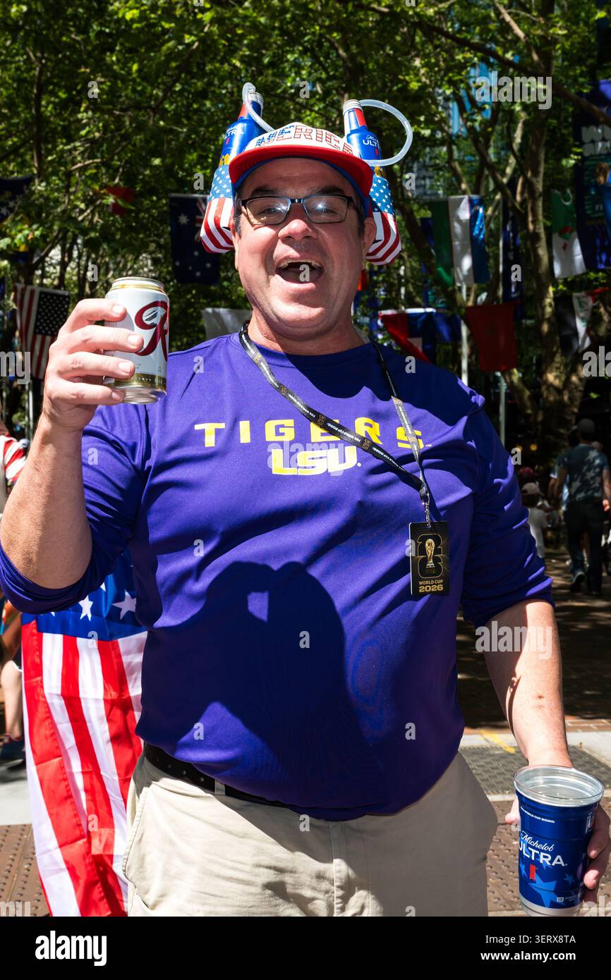 Seattle, USA. 19th Jun 2026. U.S. soccer fans cheer in Pioneer Square ...