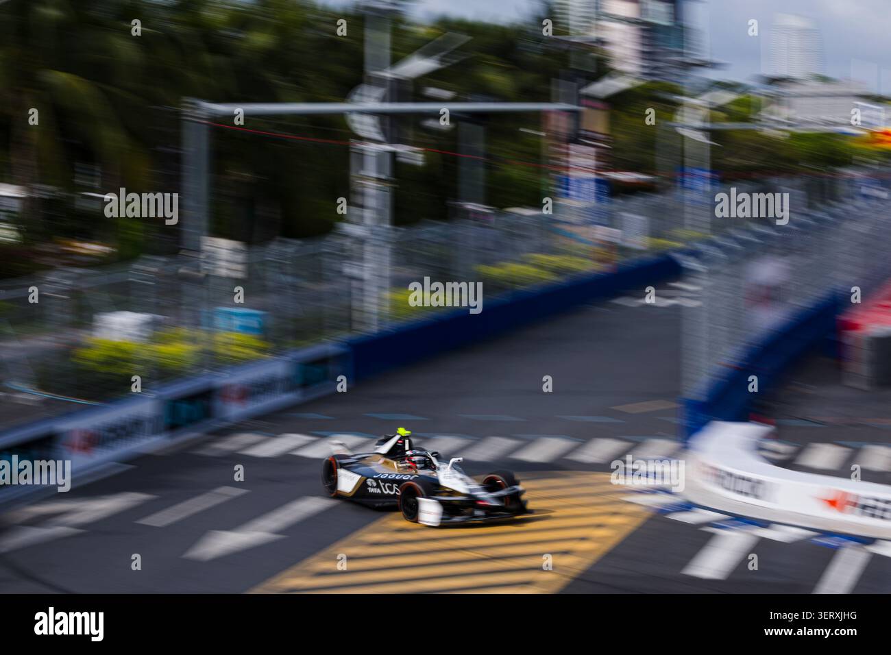 IPA85870262 - 13 DA COSTA Antonio Felix (prt), Jaguar TCS Racing ...