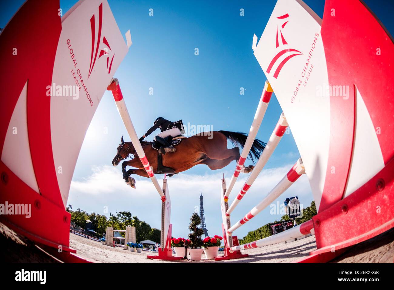 Marco KUTSCHER, GER, Pikeur Lemar NRW during the Longines Paris Eiffel ...