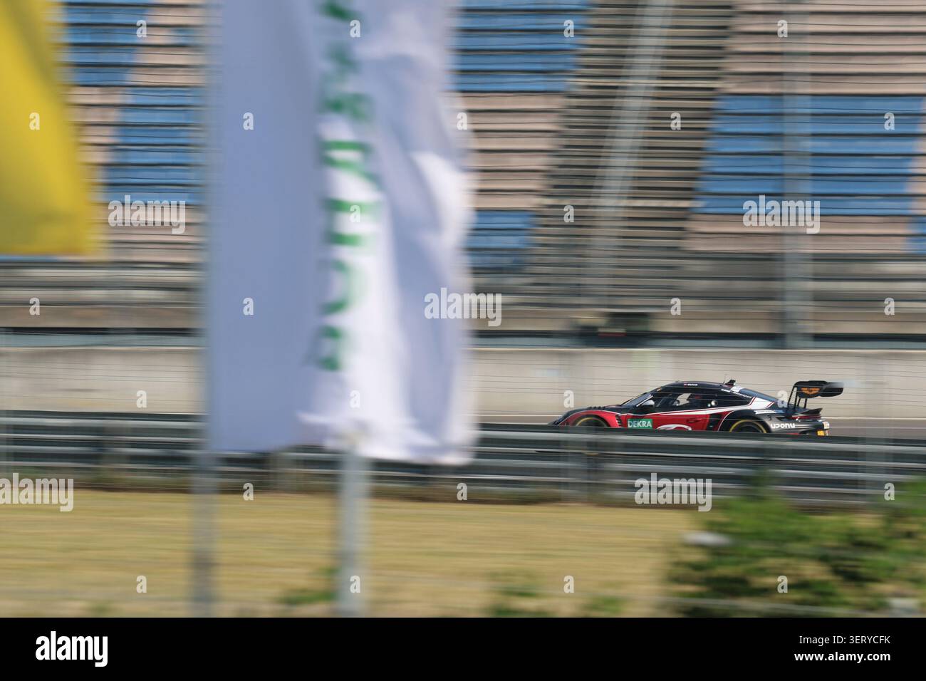 Bastian Buus (DK/Land-Motorsport, #29), Porsche 911 GT3 R Evo DTM ...