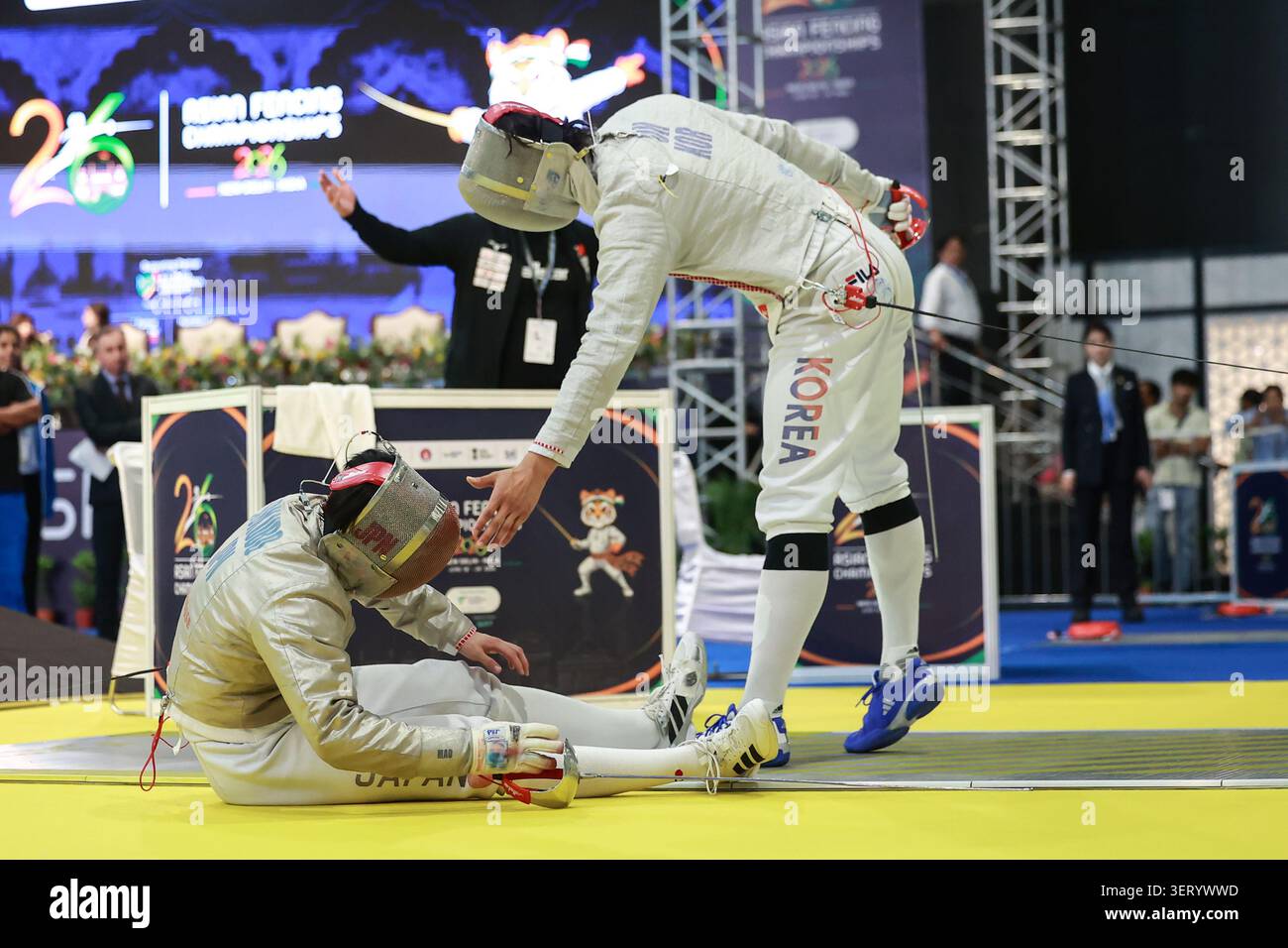 Mao Kokubo of Japan got injured during Oh Sanguk of South Korea vs. Mao ...