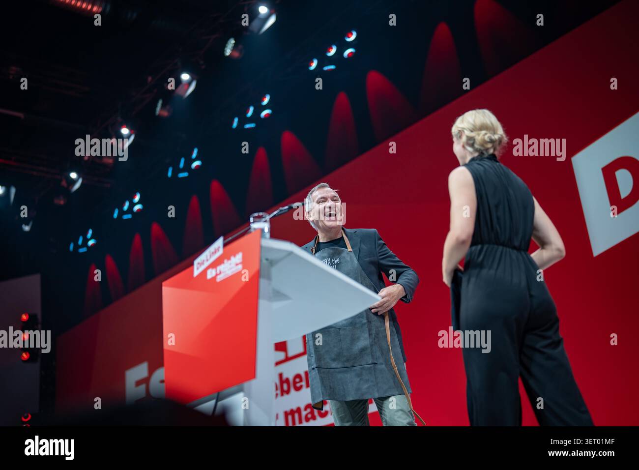 The party chairwoman Ines Schwerdtner bids farewell to her previous co ...