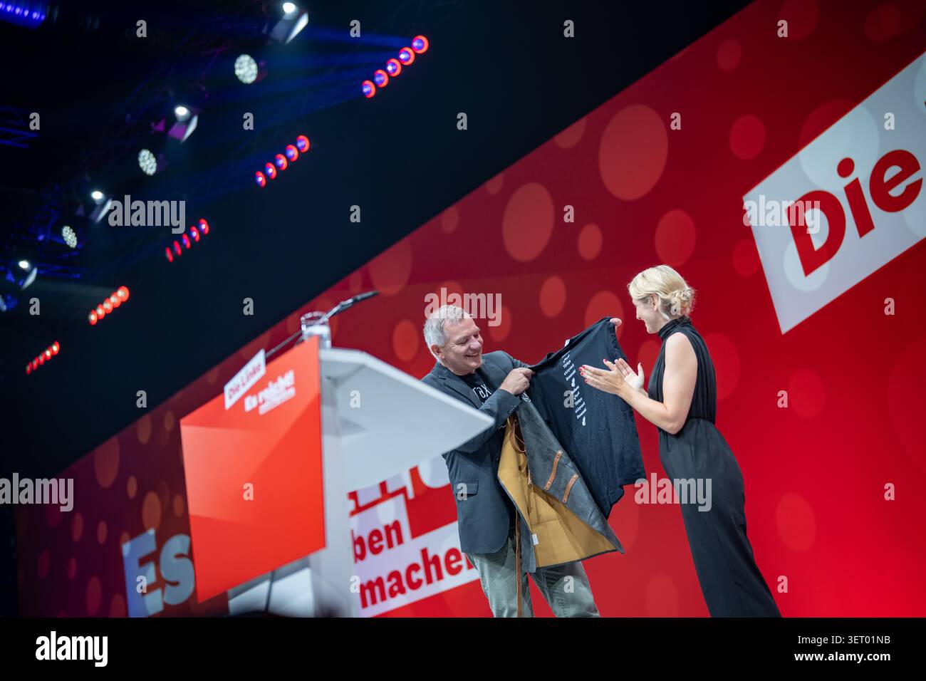 The party chairwoman Ines Schwerdtner bids farewell to her previous co ...