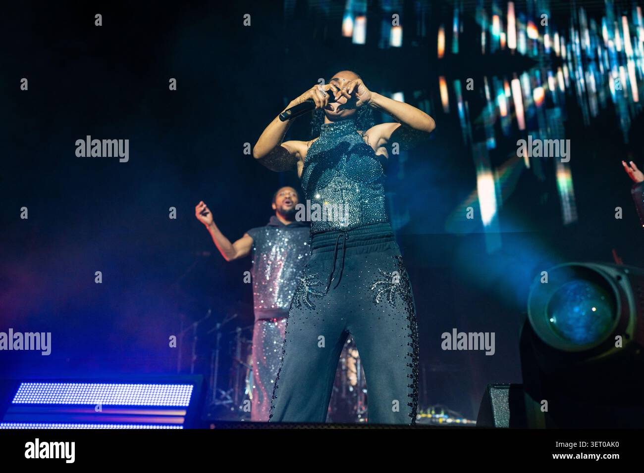 Rozonda Ocielian Thomas aka Chilli of TLC girl group performs live on ...