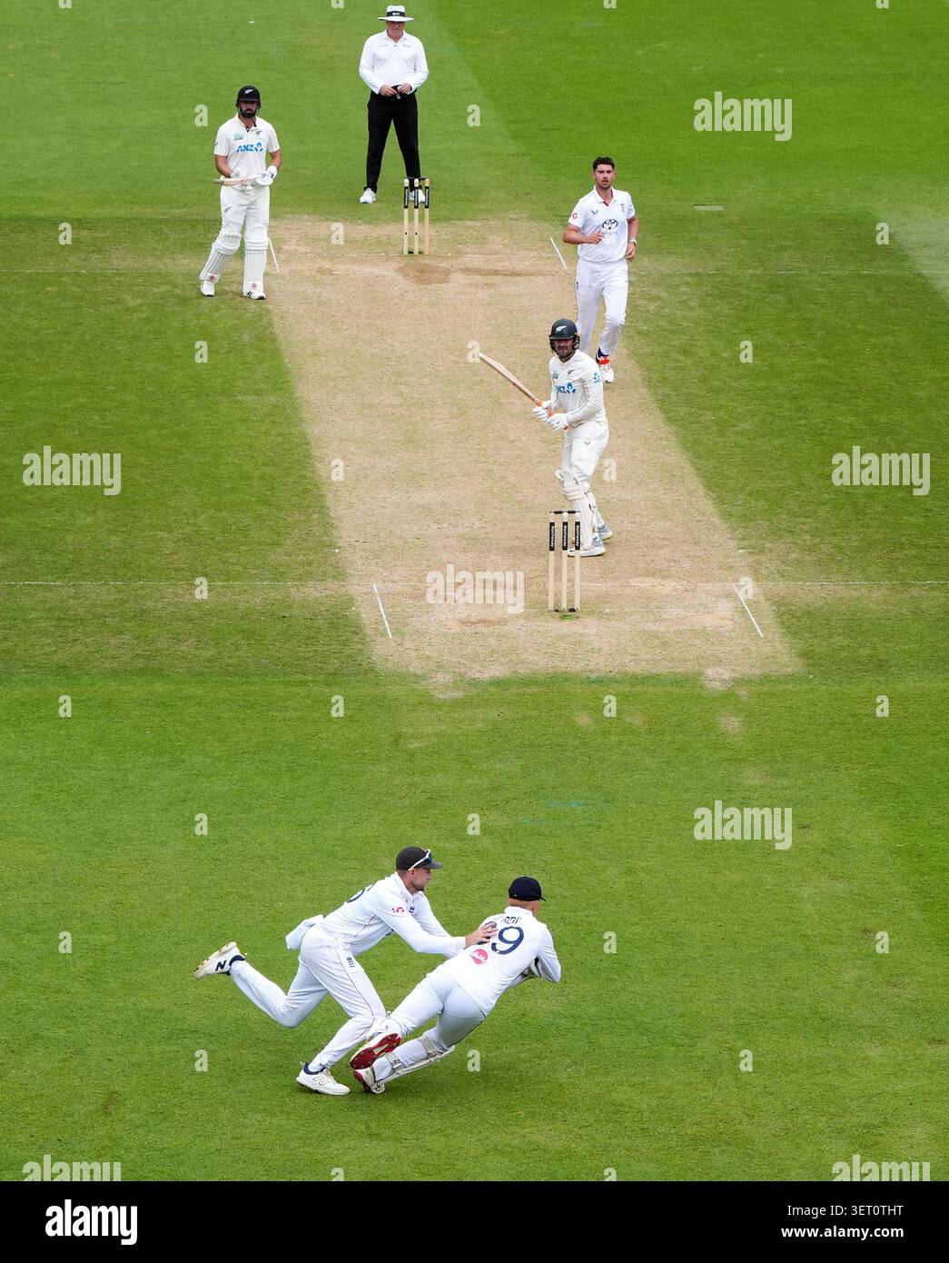 England's James Rew takes the catch of New Zealand's Tom Blundell off ...