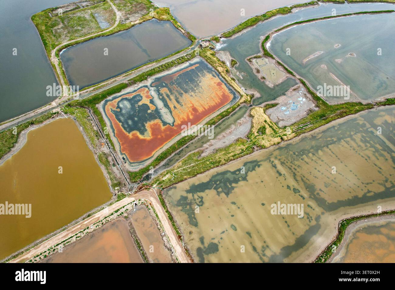 YUNCHENG, CHINA - JUNE 20, 2026 - The Salt Lake scenery captured in ...