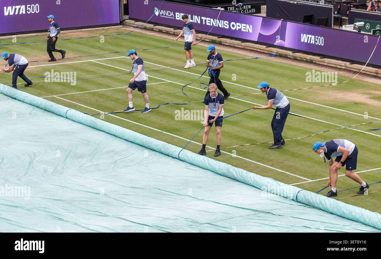 20 June 2026, Berlin: Due to weather conditions, the court at Steffi ...