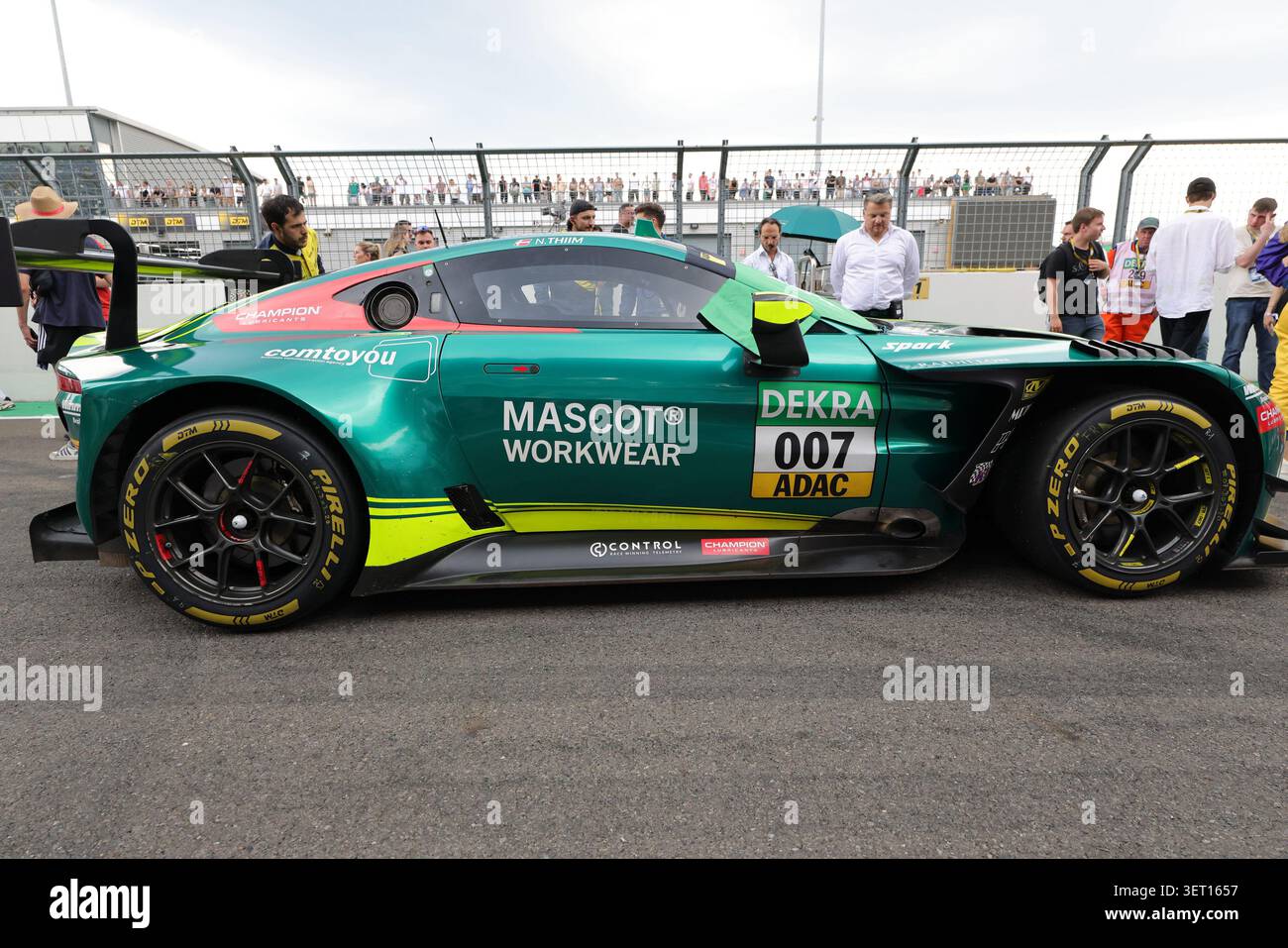 Nicki Thiim (DK/Comtoyou Racing, #7), Aston Martin Vantage GT3, in the ...