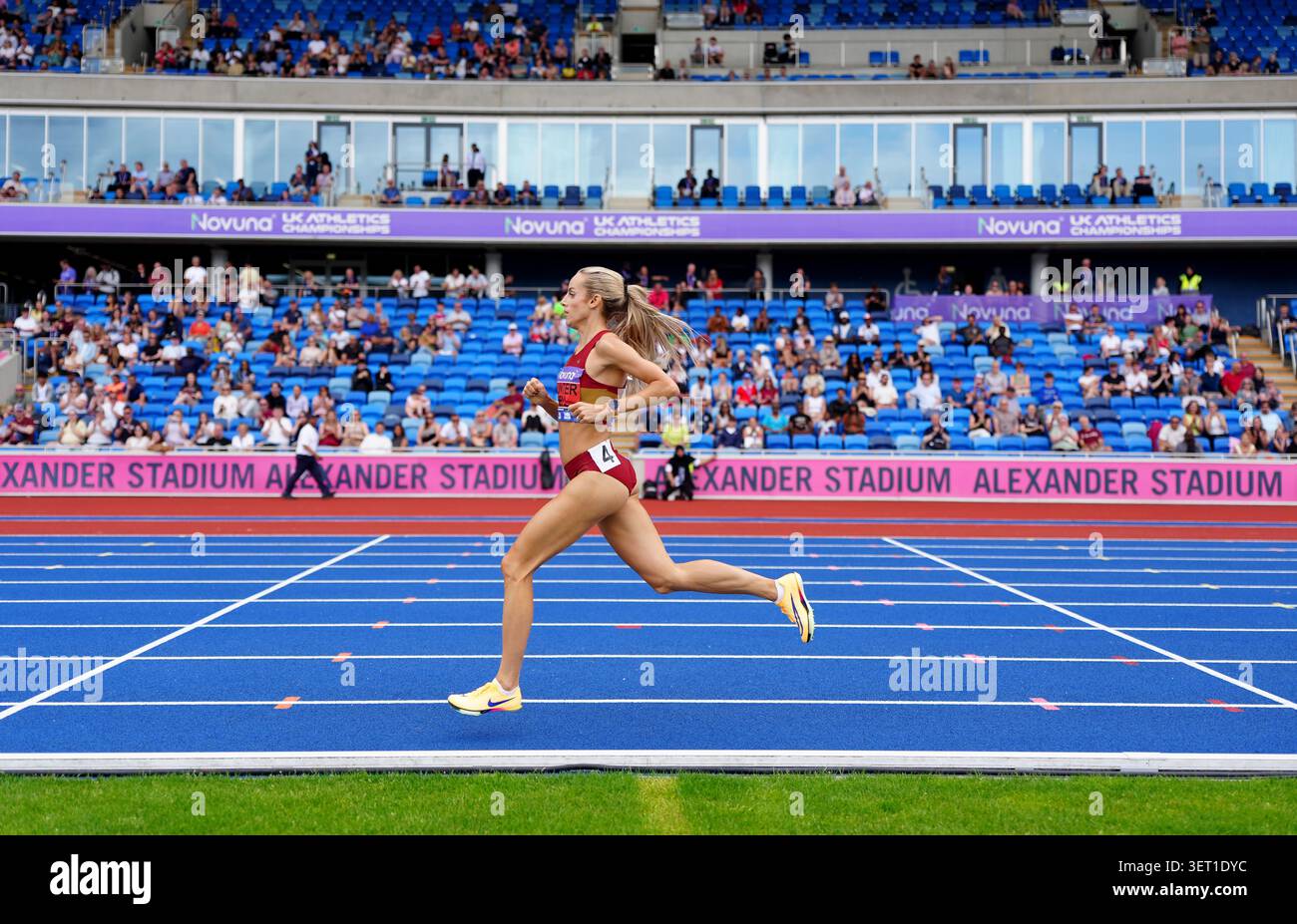 Great Britain's Georgia Hunter Bell competing during the heat 3 of the ...