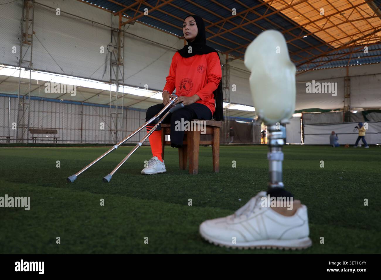 The first sports team of girls whose legs were amputated as a result of ...