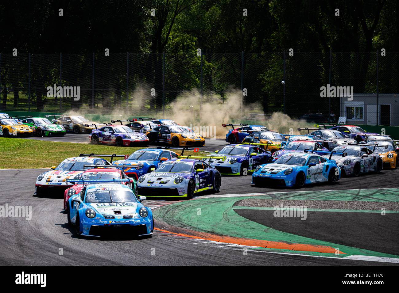IPA85882539 - Race 1 Start, led by Senna Van Soelen (NED) - Porsche ...