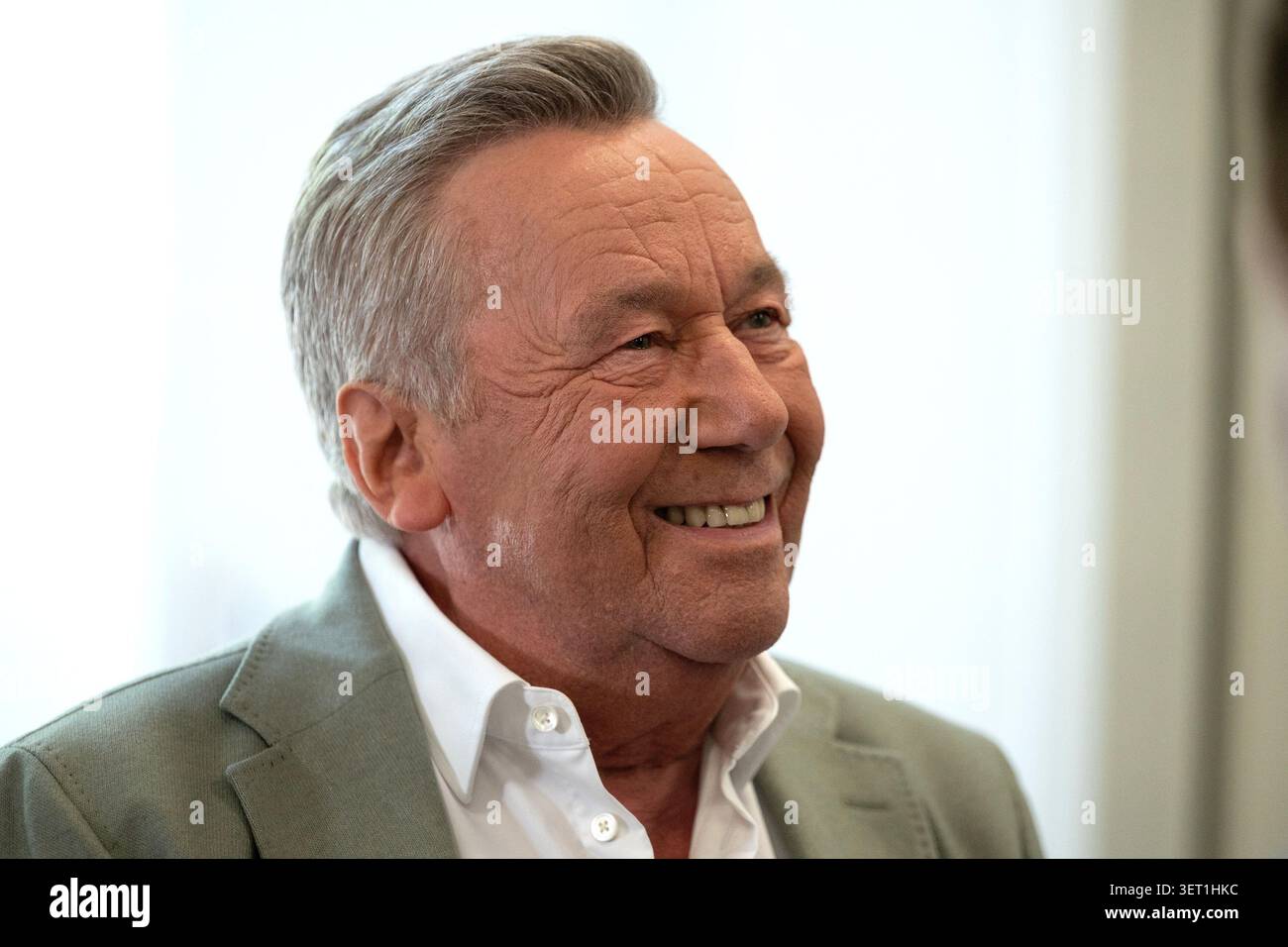 20 June 2026, Hesse, Kassel: Roland Kaiser, a pop singer, is at the ...