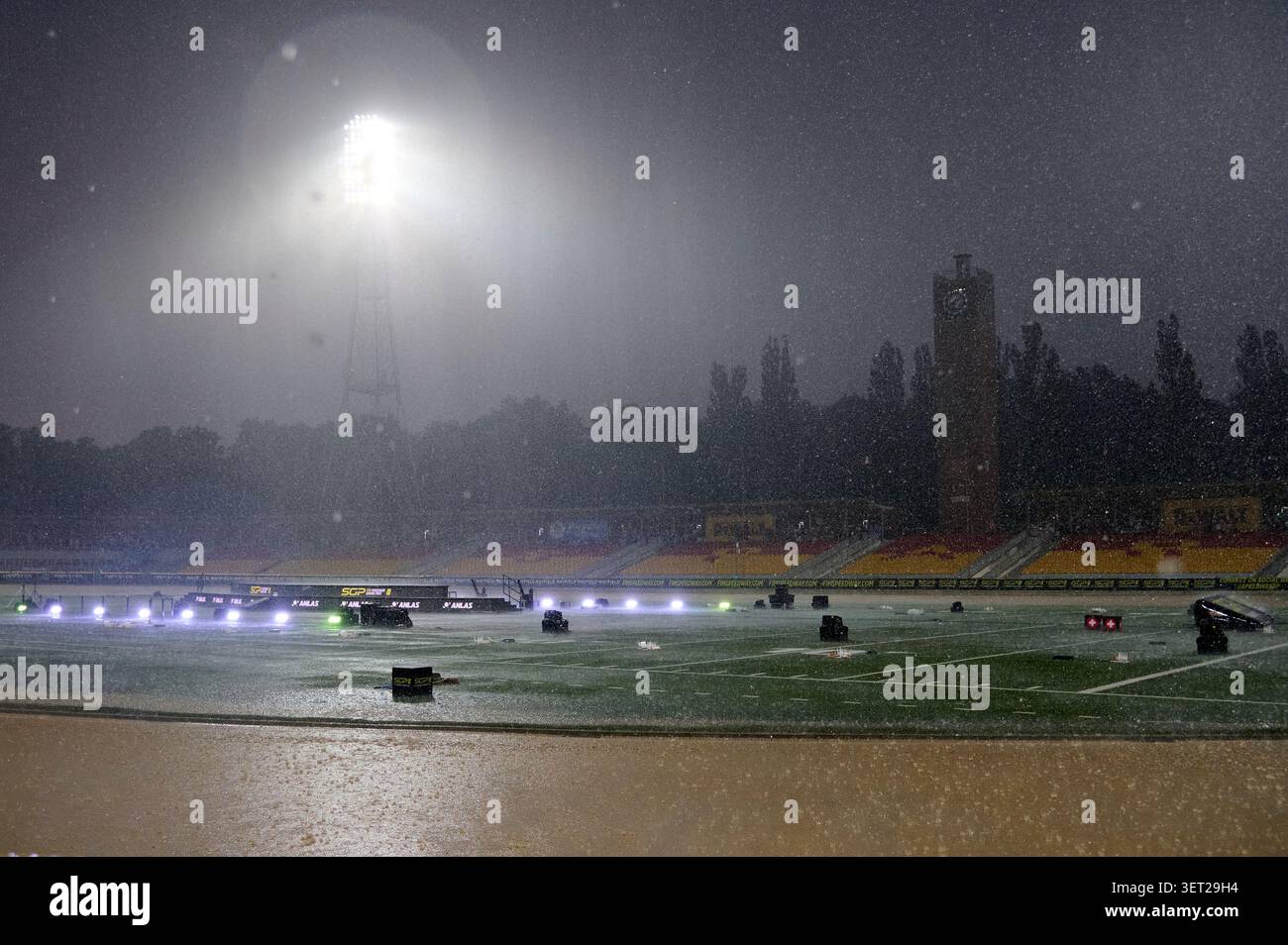 Heavy rain over the stadium delayed the start of the GP during the 2026 ...