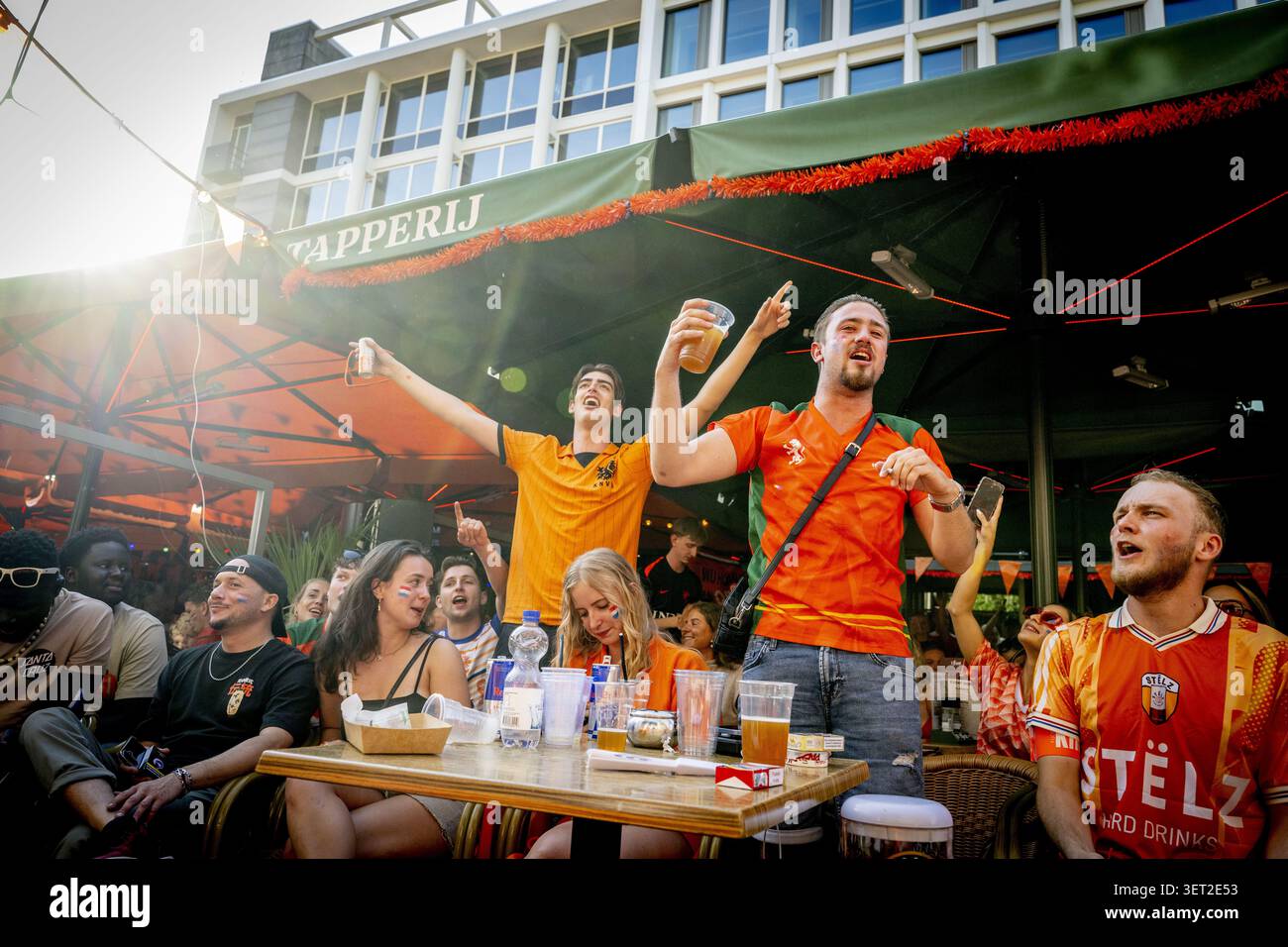 ROTTERDAM - Fans watch the Dutch national team in action against Sweden ...