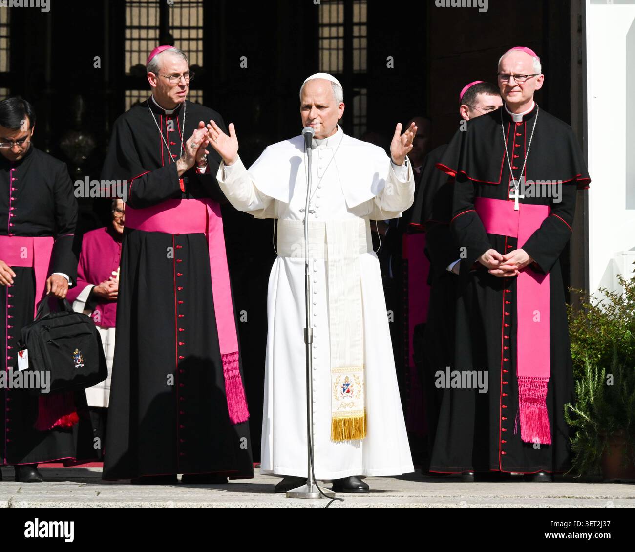 IPA85888030 - Pavia: Pope Leo XIV on a Pastoral Visit In the photo ...