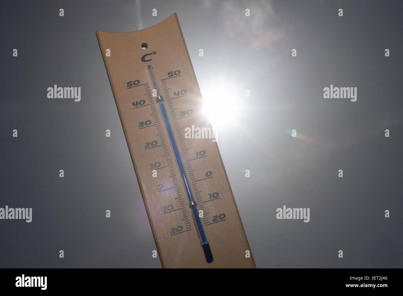 General view and illustrations of Heat Wave on thermometer during ...