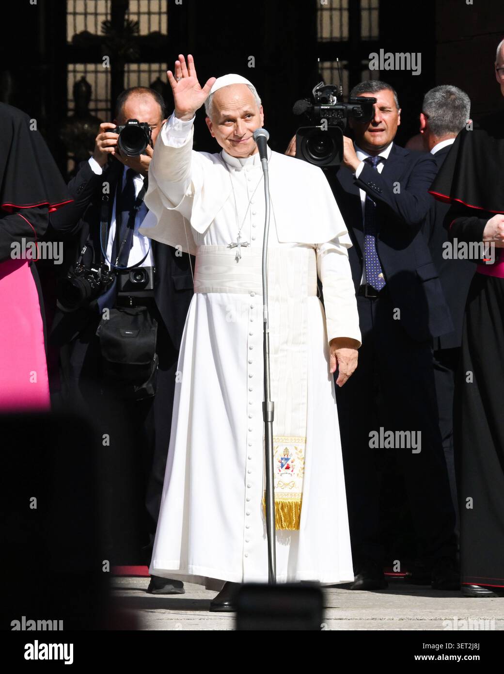 IPA85887907 - Pavia: Pope Leo XIV on a Pastoral Visit In the photo ...