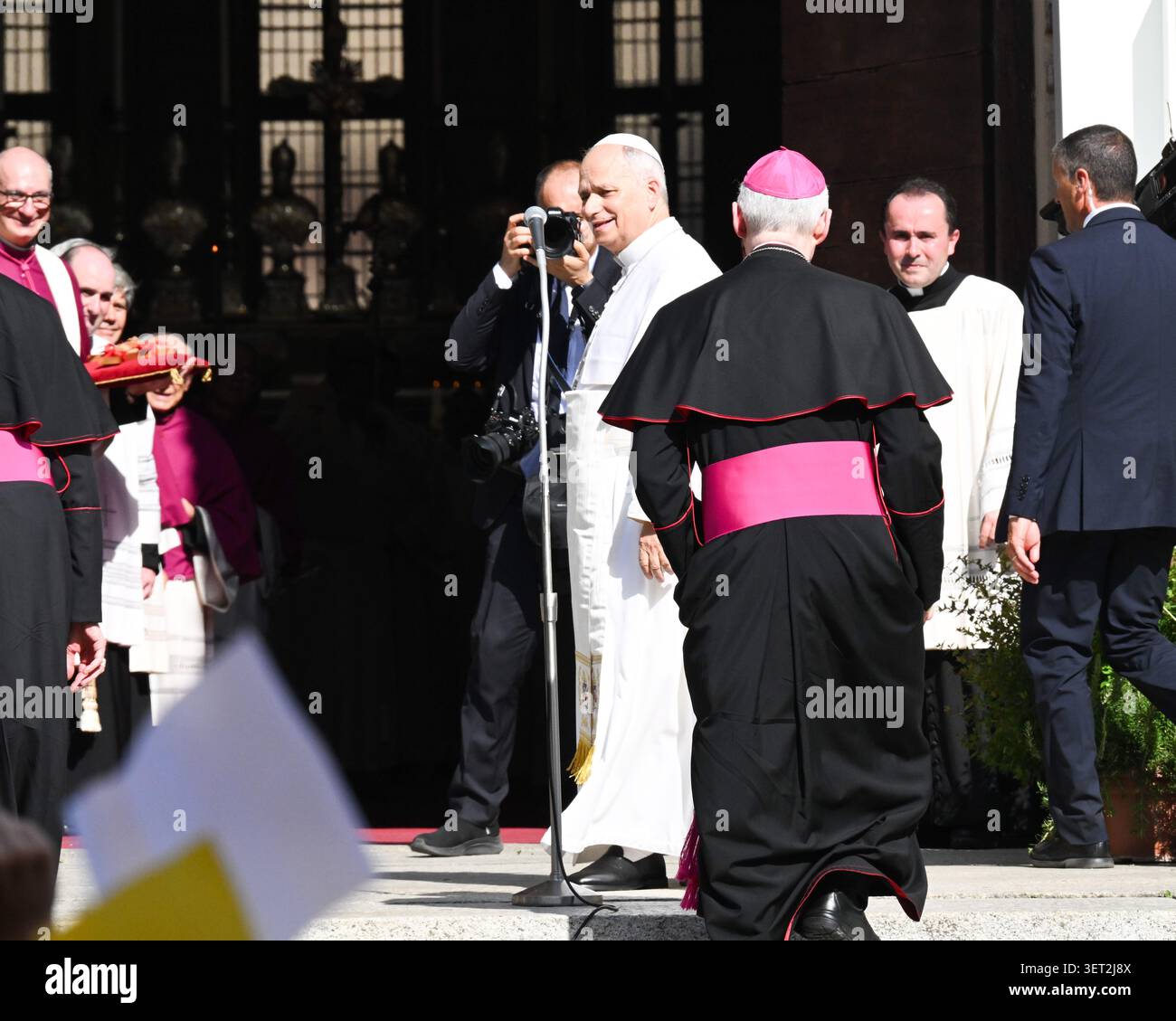 IPA85887901 - Pavia: Pope Leo XIV on a Pastoral Visit In the photo ...