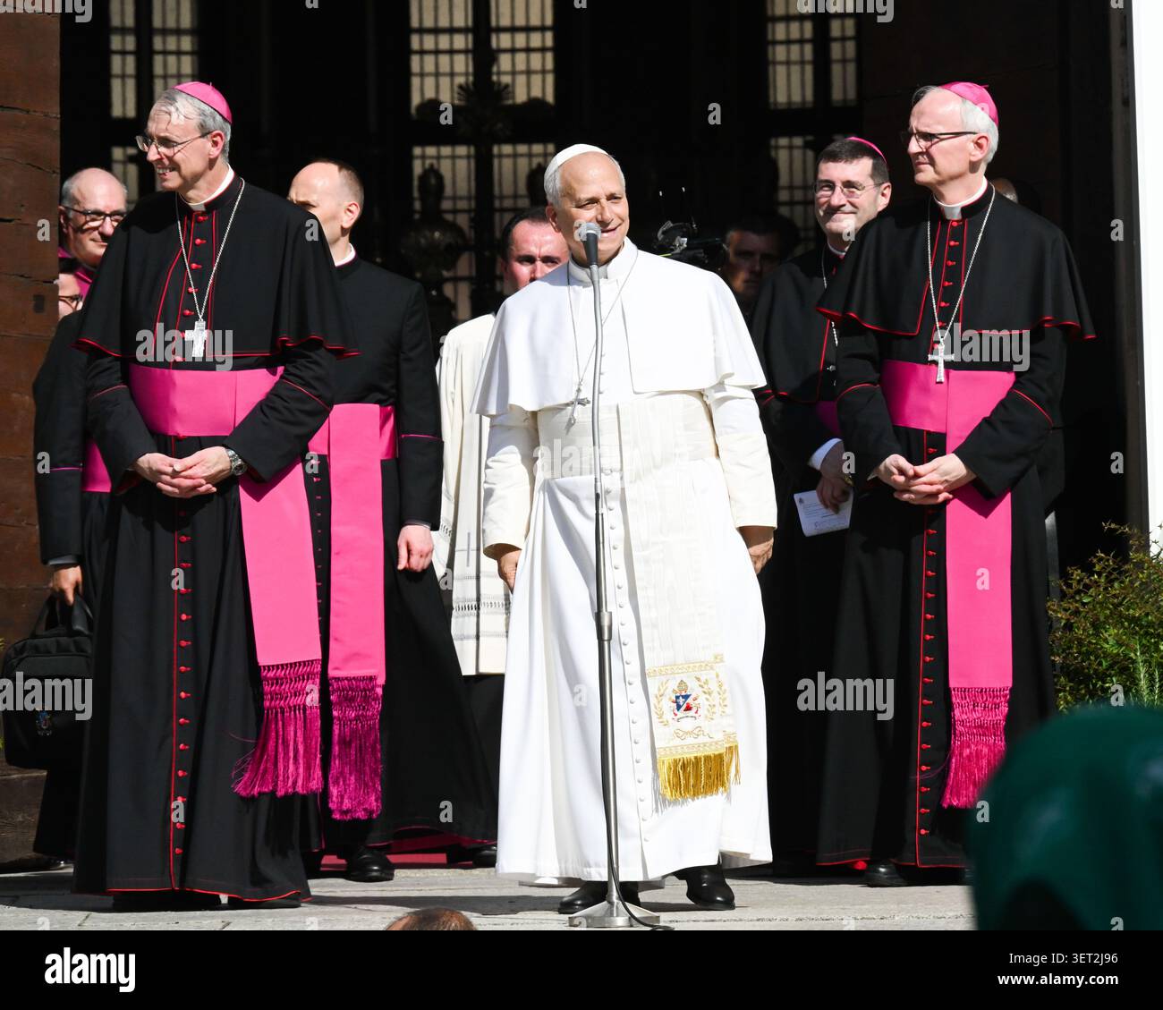 IPA85887928 - Pavia: Pope Leo XIV on a Pastoral Visit In the photo ...