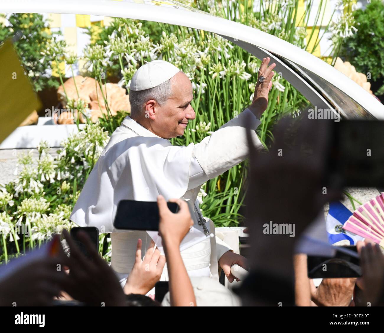 IPA85887895 - Pavia: Pope Leo XIV on a Pastoral Visit Pictured: Pope ...