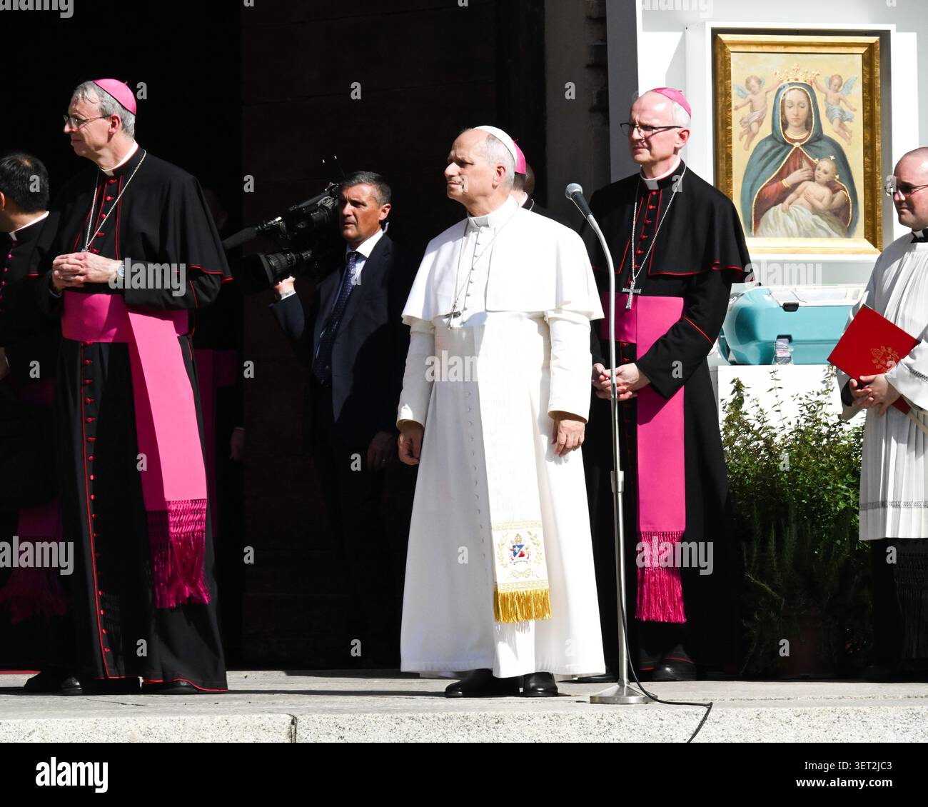 IPA85887951 - Pavia: Pope Leo XIV on a Pastoral Visit In the photo ...