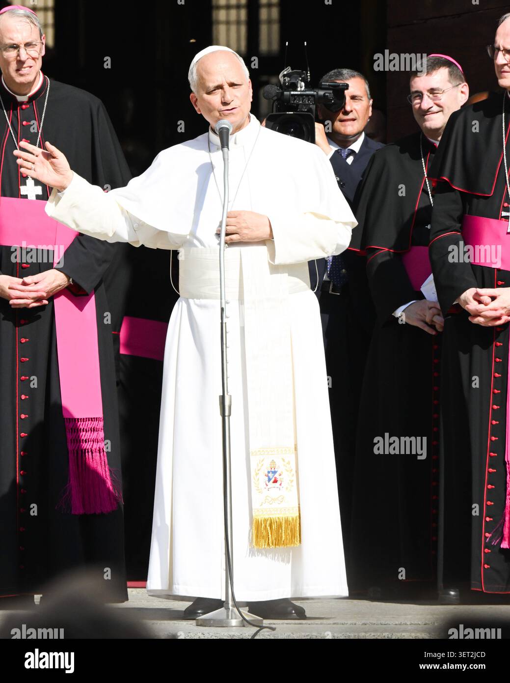 IPA85888054 - Pavia: Pope Leo XIV on a Pastoral Visit In the photo ...