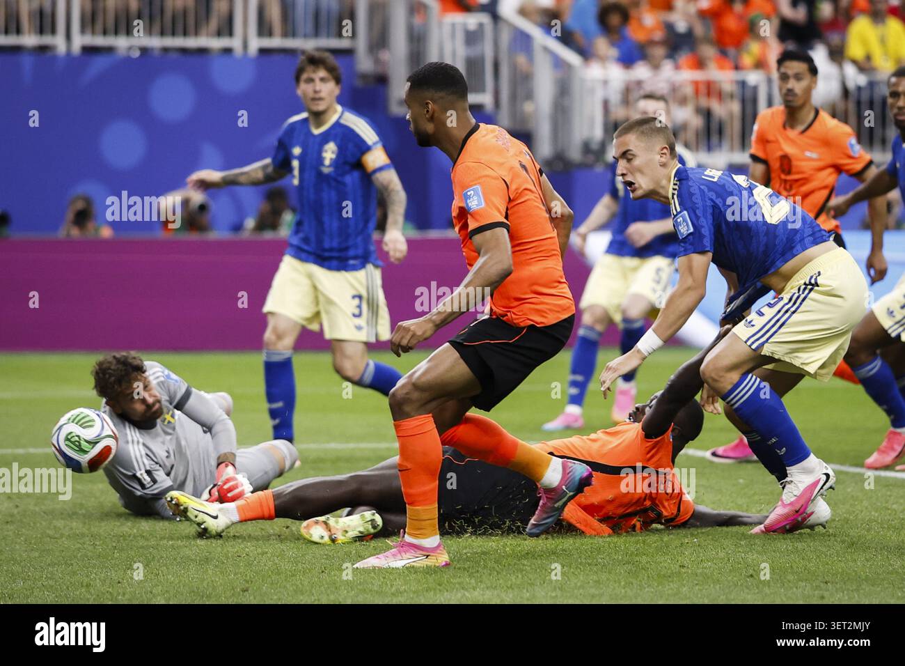 HOUSTON - Cody Gakpo of the Netherlands scores the 3-0 during the 2026 ...