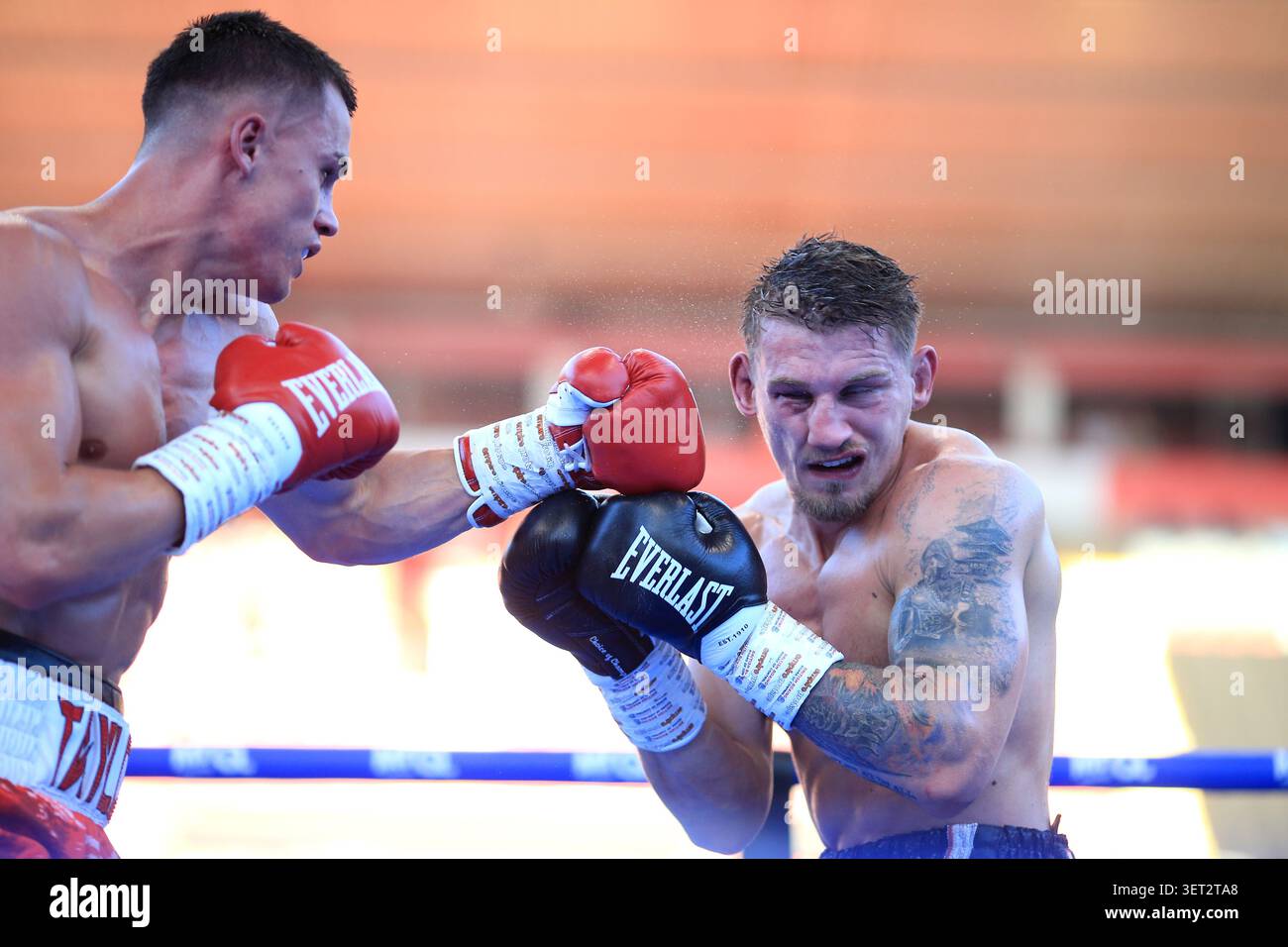 Ryszard Lewicki (right) in action against Taylor Bevan in the super ...