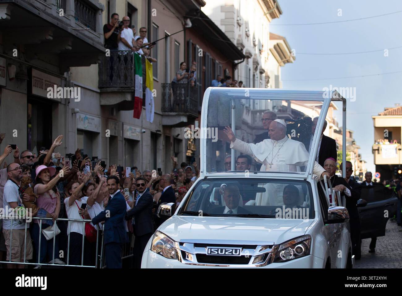 Arrivo di Papa Leone XIV in visita Basilica dei Santi Antonio Abate e ...