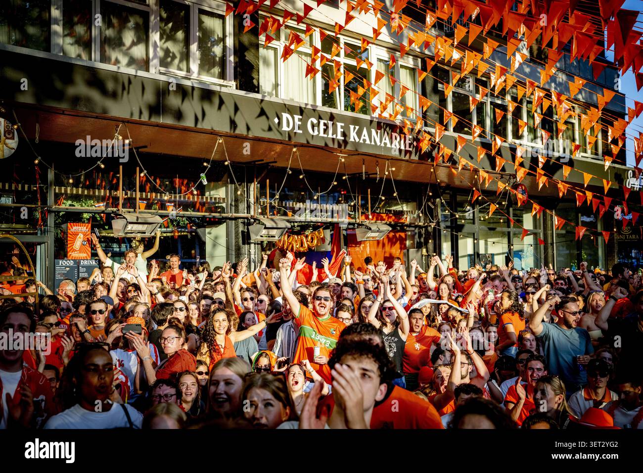 ROTTERDAM - Fans watch the Dutch national team in action against Sweden ...