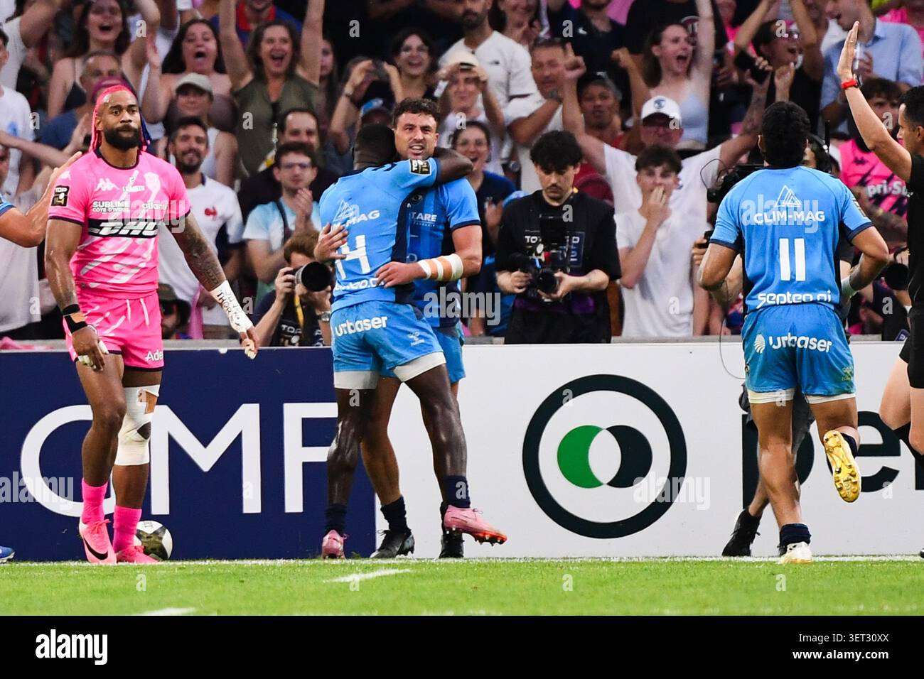 Thomas Banks of Montpellier and team during the Top 14 2025/2026 semi ...