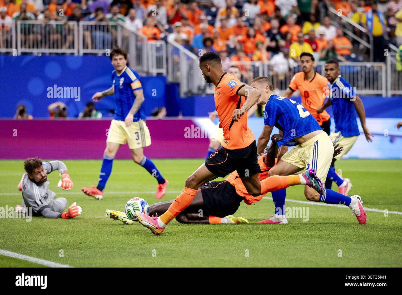 HOUSTON - Cody Gakpo of the Netherlands scores the 3-0 during the 2026 ...