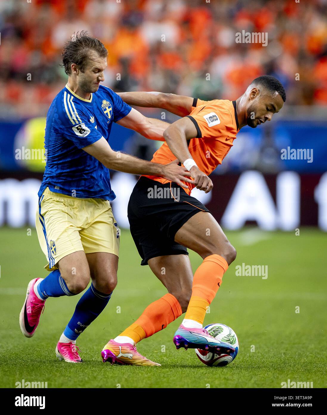 HOUSTON - (lr) Benjamin Nygren of Sweden, Cody Gakpo of the Netherlands ...