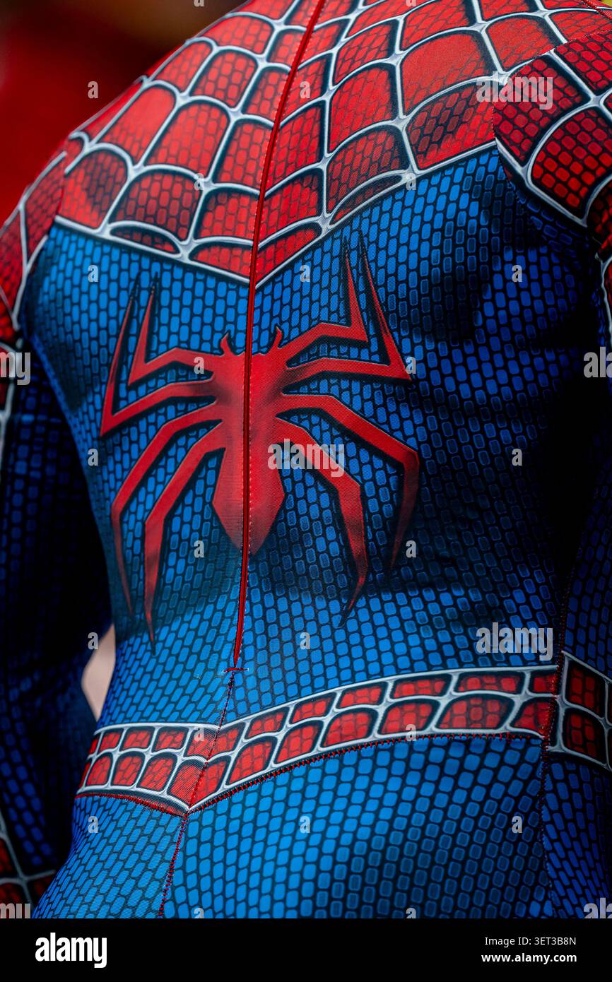 HOUSTON - Swedish man in a Spider-Man is a fan of Viktor Gyokeres of ...