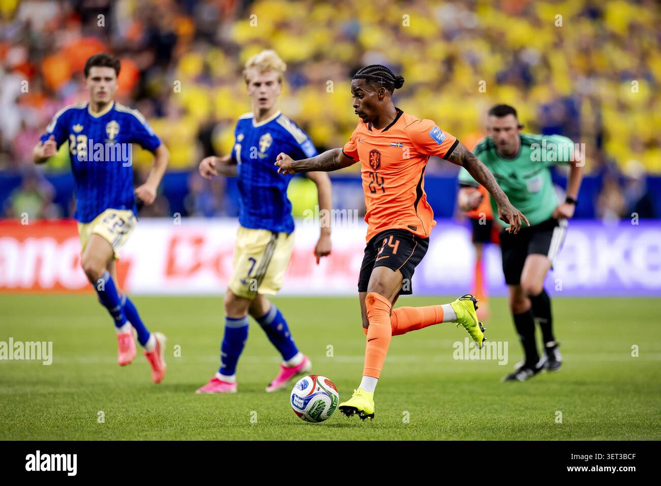 HOUSTON - Crysencio Summerville of the Netherlands during the FIFA ...