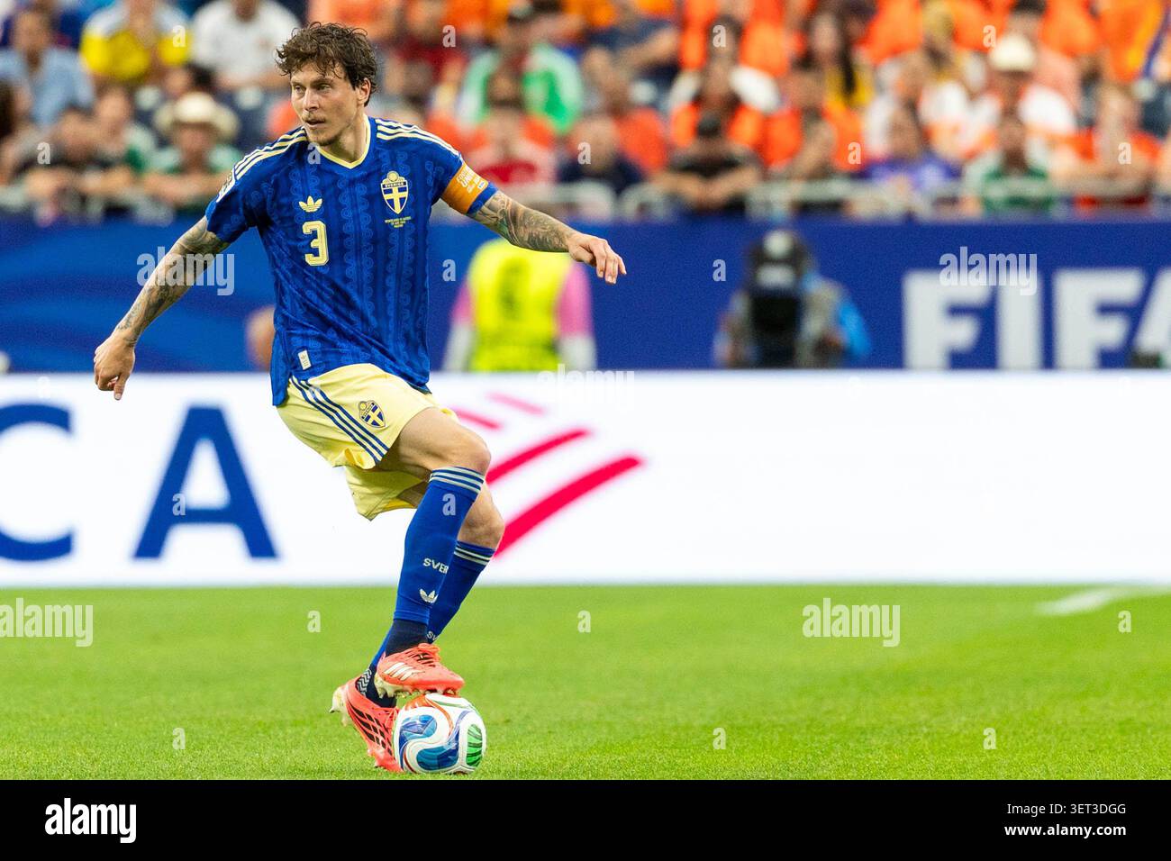 Sweden defender Victor Lindelöf (3) dribbles the ball during the ...