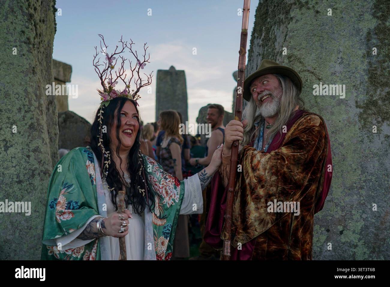 Revelers gather at the ancient stone circle Stonehenge to celebrate the ...