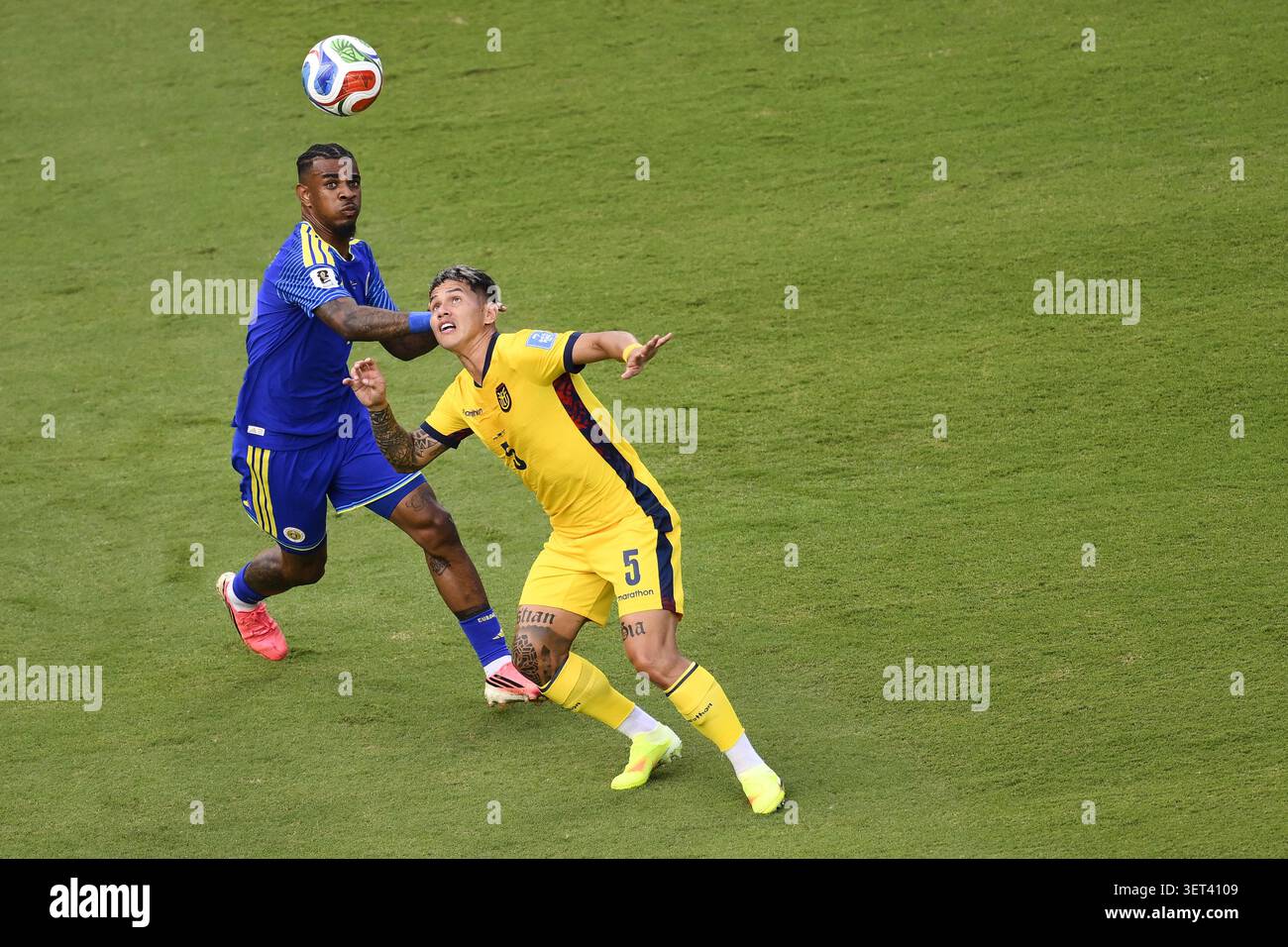 Ecuador's Jordy Alcivar (5) and Curaçao's Juninho Bacuna (7) battle for ...
